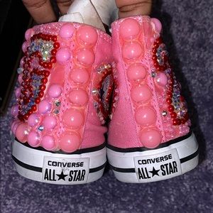 Converse | Shoes | Custom Peppa Pig Converse With Swavarski Crystals ...